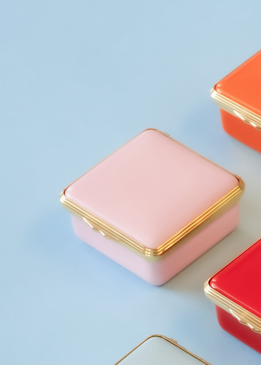Blank Canvas Enamel Box in Pink – HALCYON DAYS